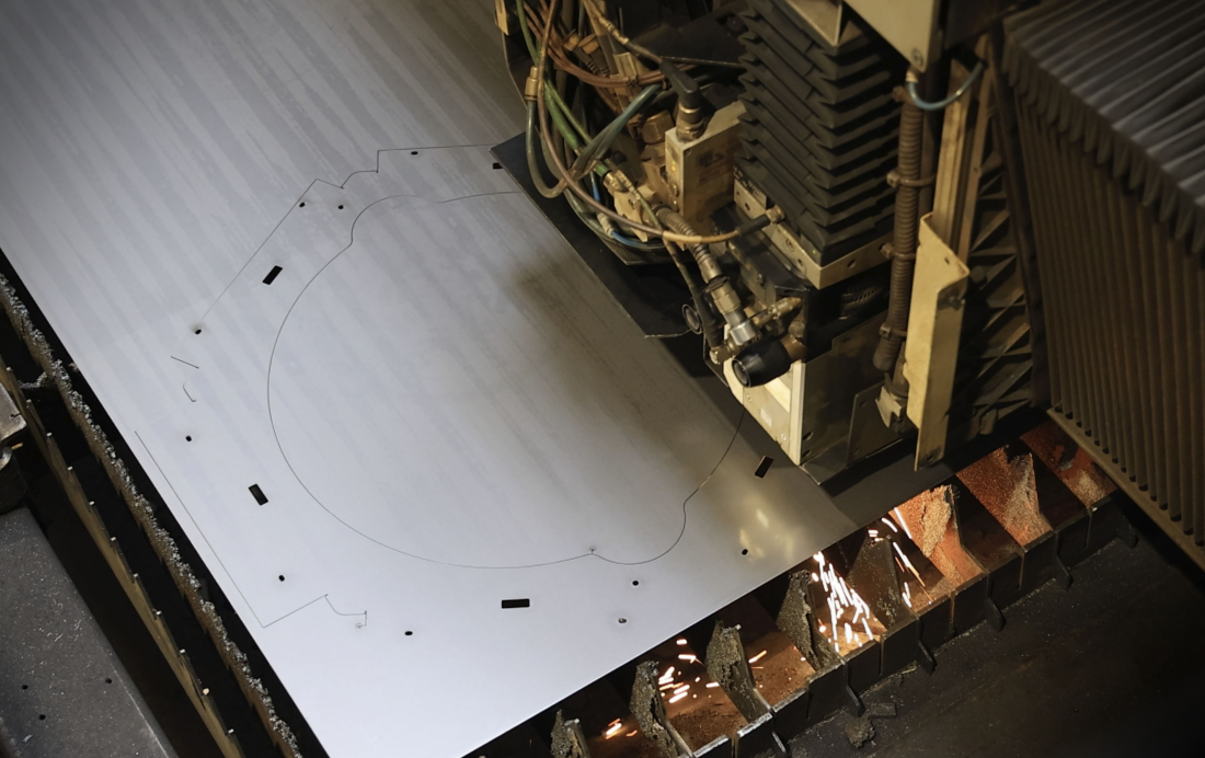 Nos métiers - La découpe laser de l’inox - Plasmo